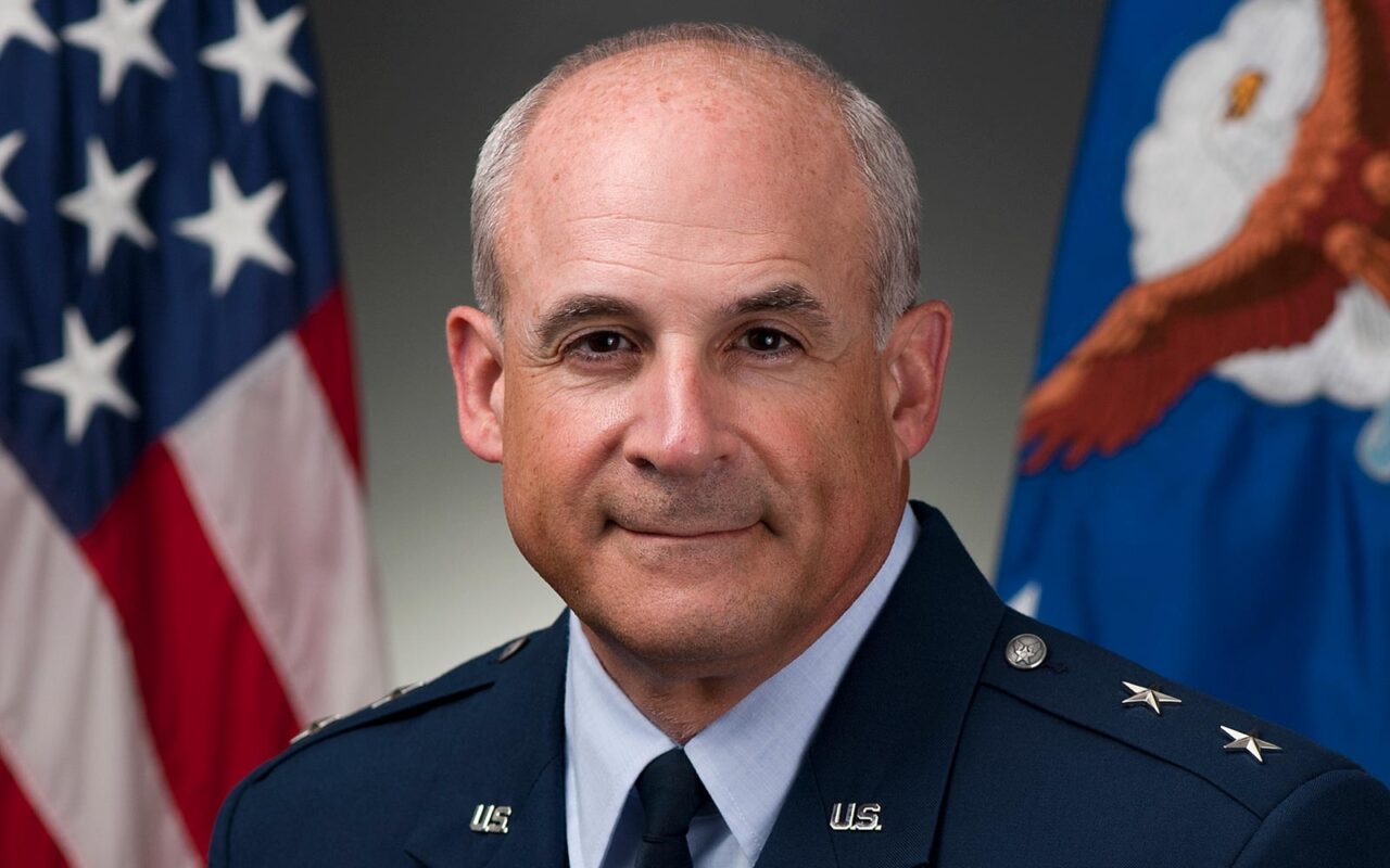 Kenneth Merchant on digital twins in the defence industry